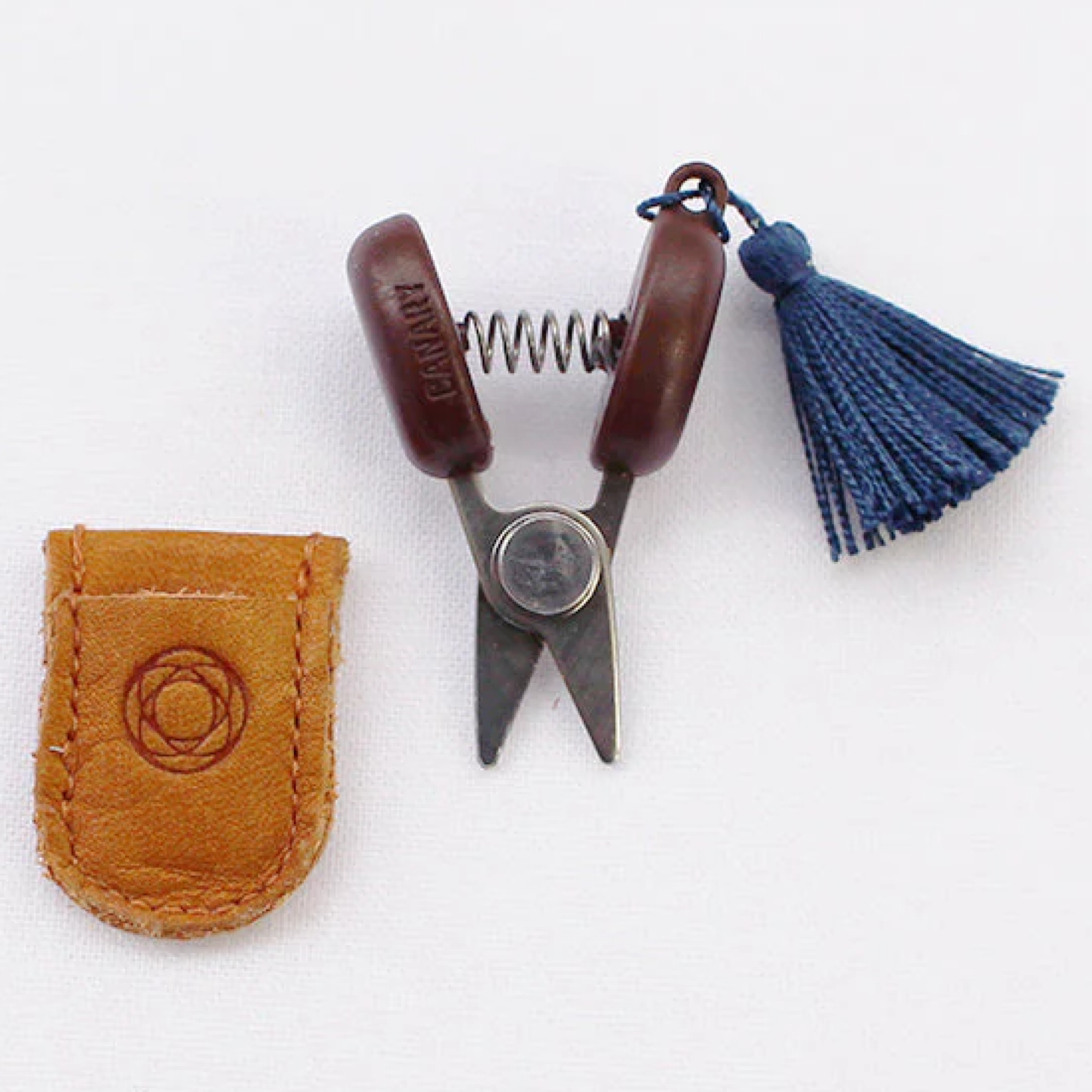 Cohana Seki Mini Scissors with Silk Tassel | Bladeology – Bladeology ...